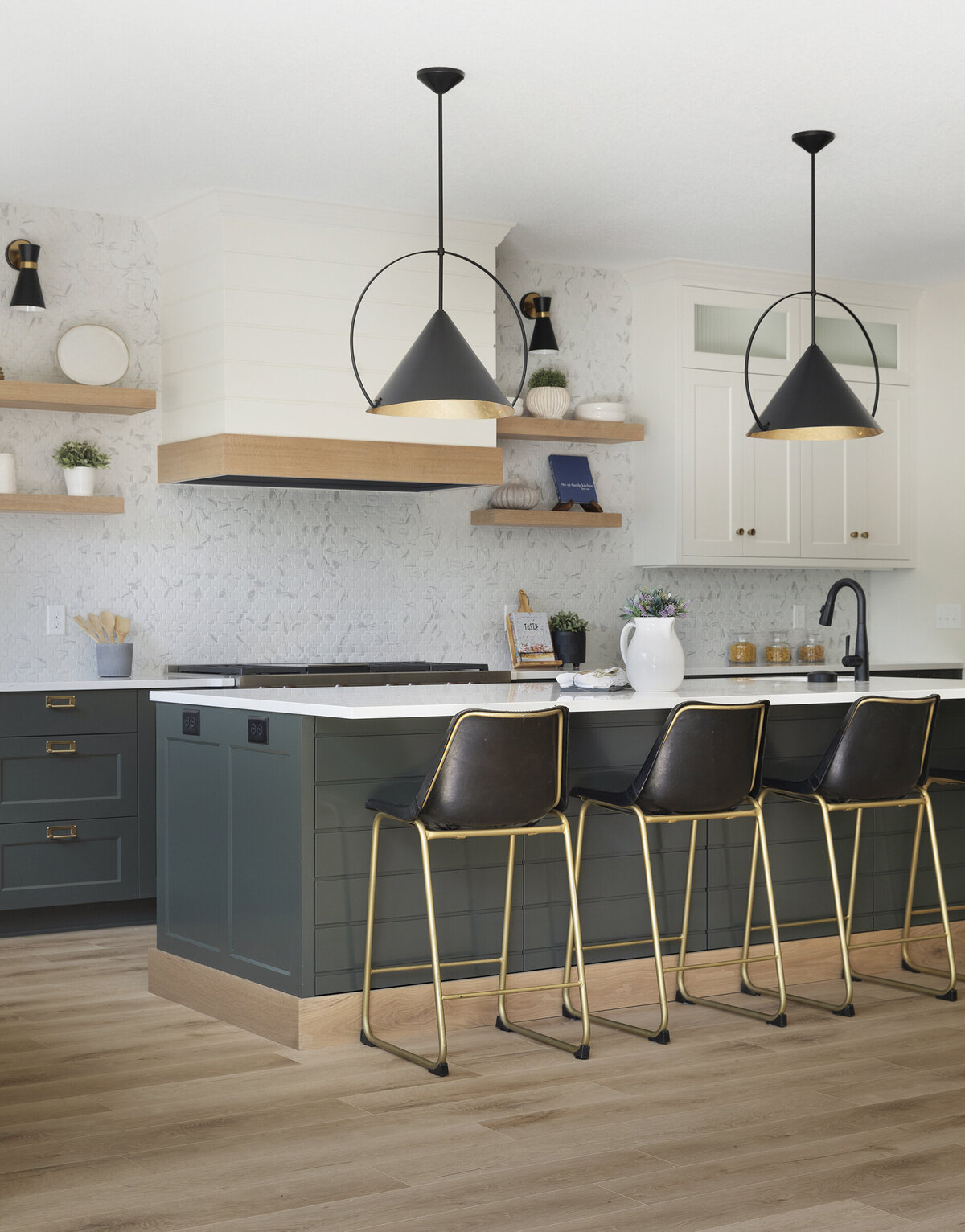 #MendotaModern | Alma Homes