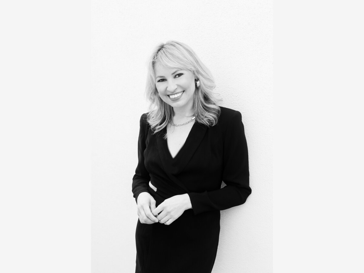 Austin Wedding and Family Photographer. Lifestyle headshots