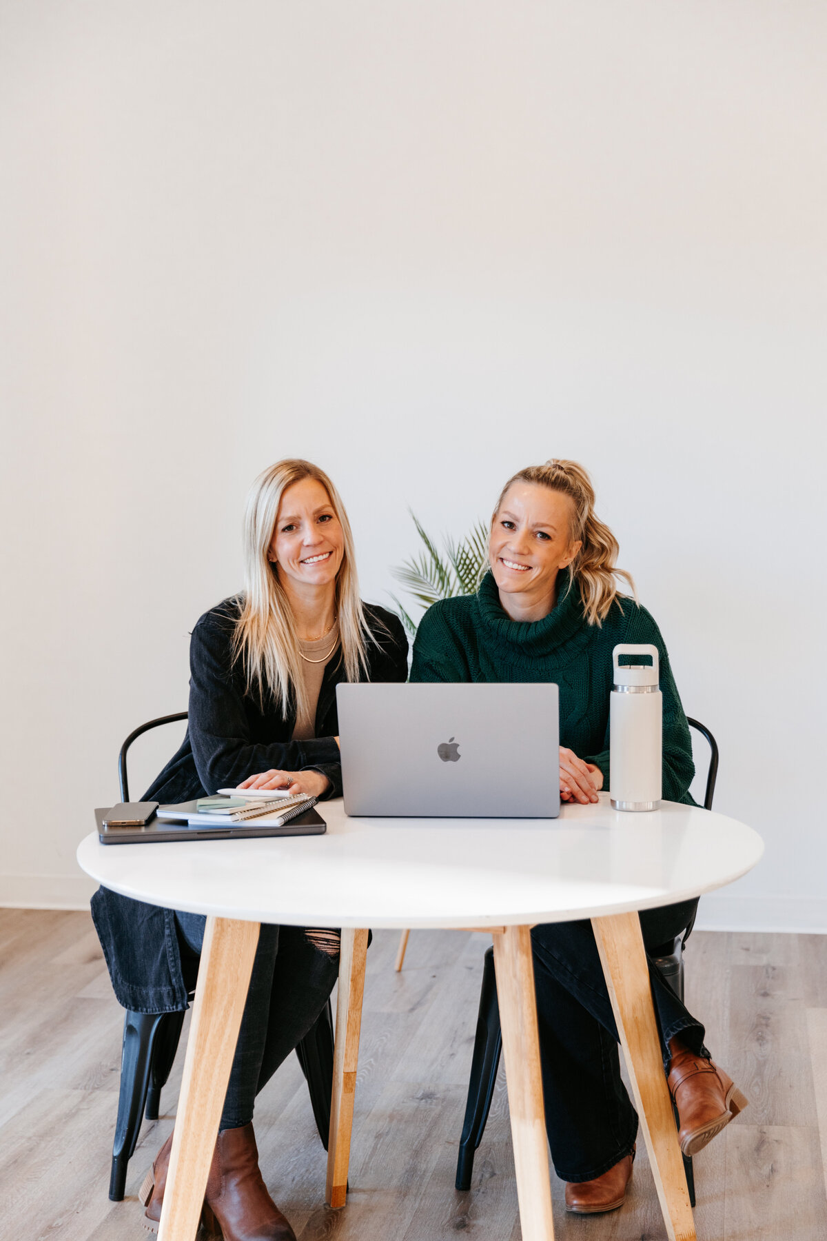 E-Squared Photography Education | Emily & Erin