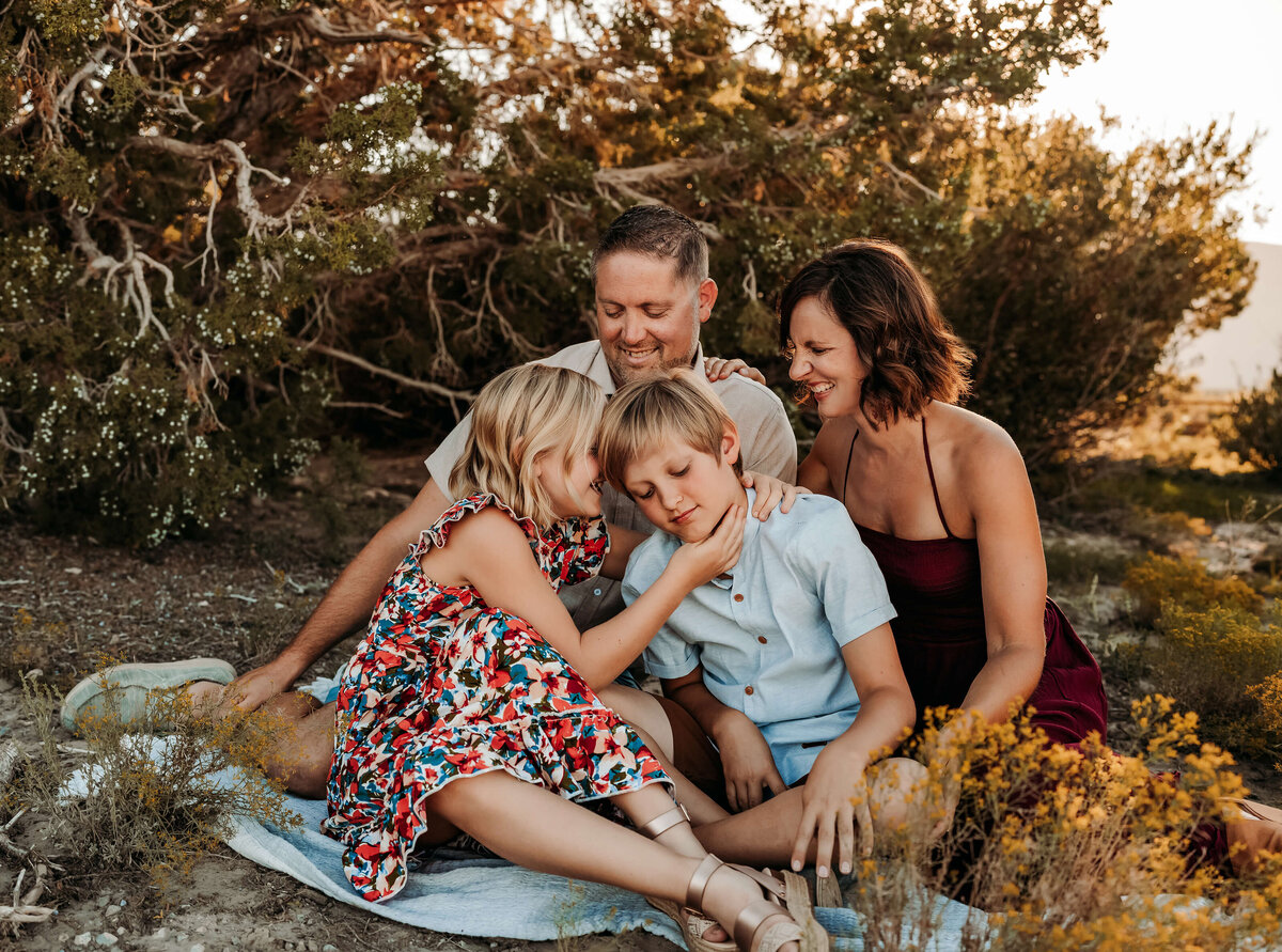 Las Vegas Family Photographer |Little Loo Photography
