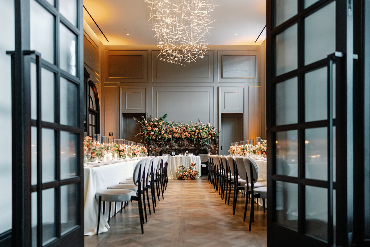 Modern wedding at the Daxton Hotel. Birmingham, MI