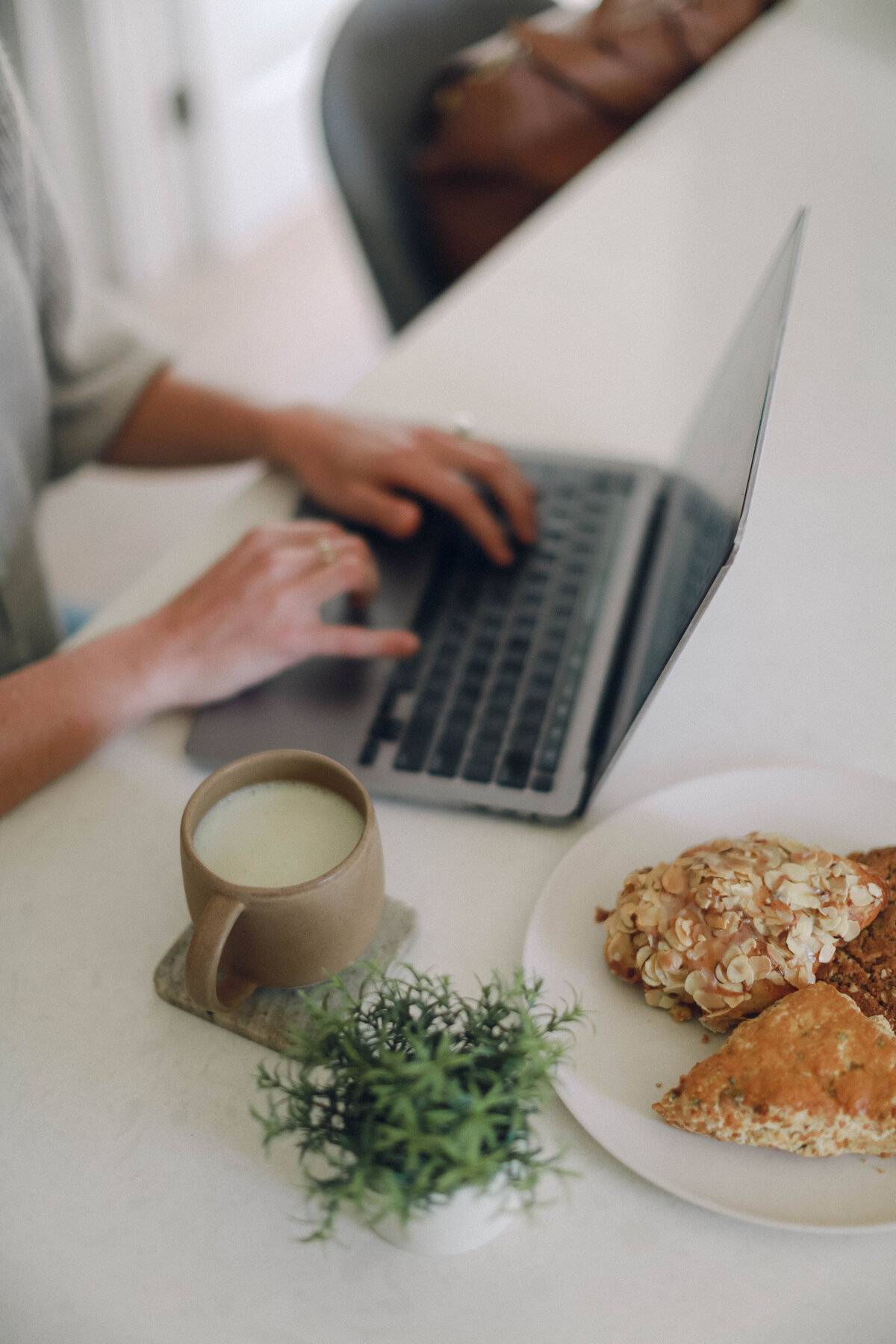 Contact Me | Alexandra Cole