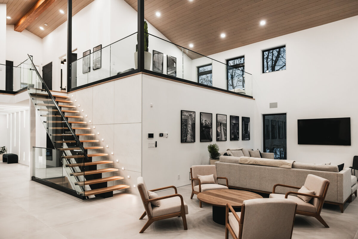 Luxe Living Spaces Designed for Group Stays | Eco Bay Chalet