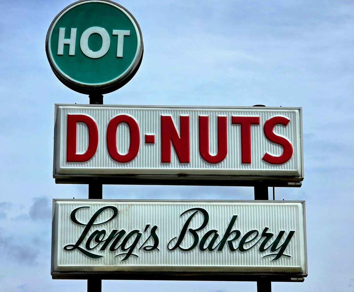 Long's Bakery Indianapolis Donuts and Baked Goods