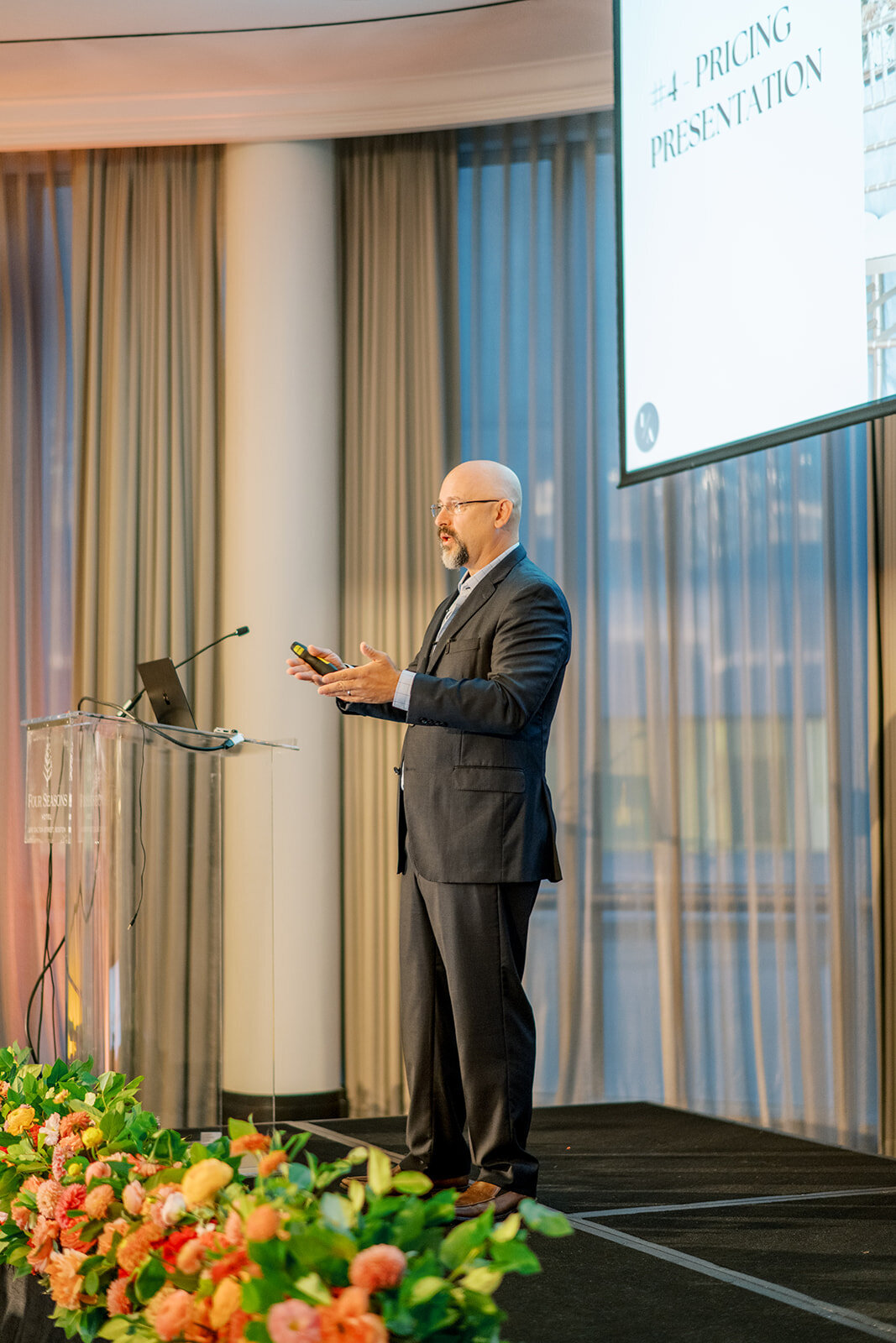 Wedding Industry Keynote Speaker | Ideaction Consulting