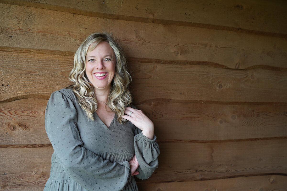 Let's Grow Your Referral Network Together | Contact| Lanissa Brantley