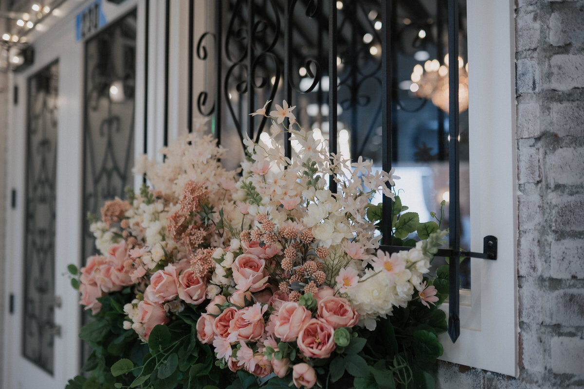 Location & Hours | Clink! Salem Restaurant