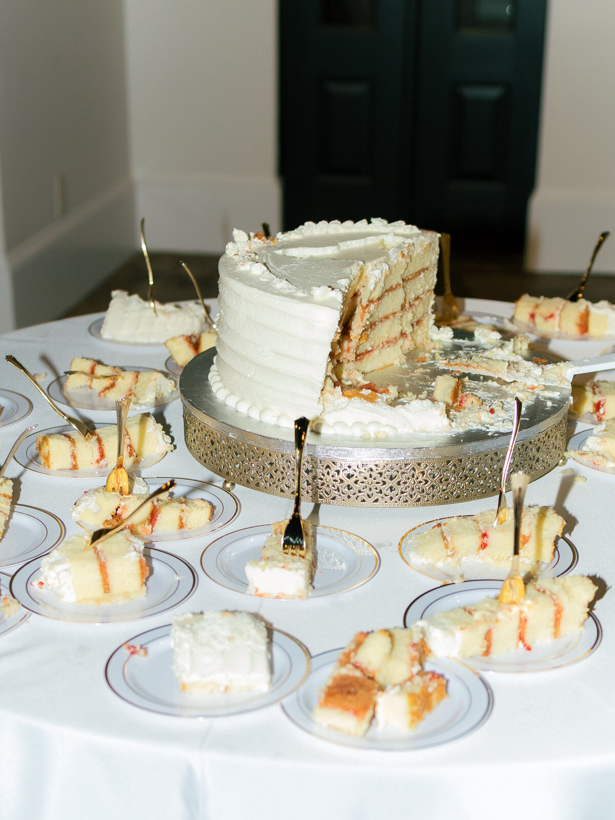 Alabama & Destination Photographer | Weddings & Couples