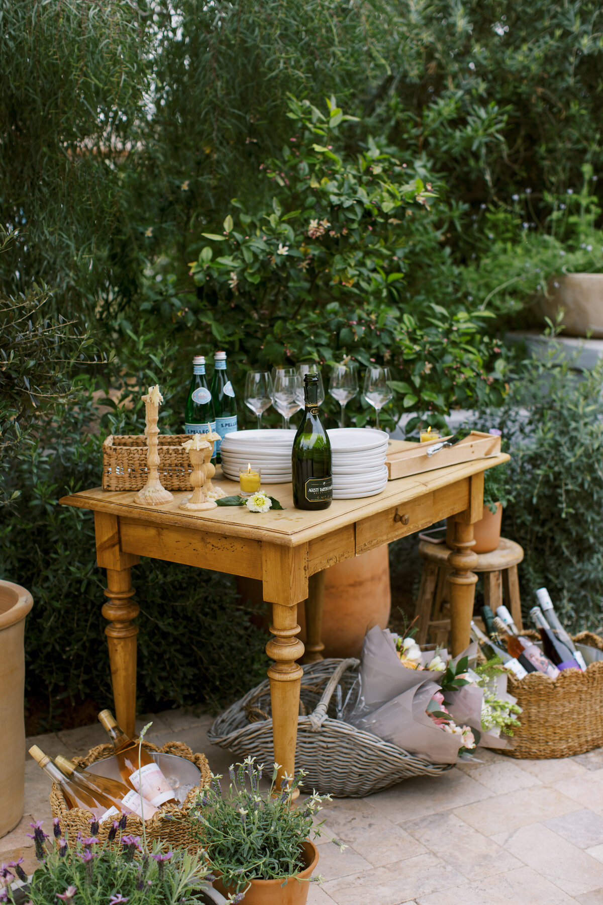 Curated experiences that bring people together.