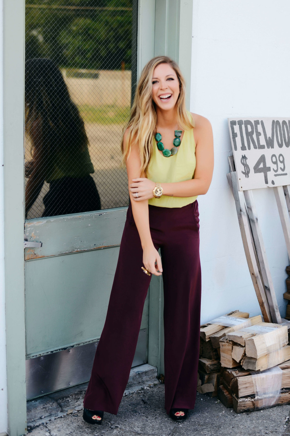 About Danielle Ireland - Therapist, Podcast Host & Speaker