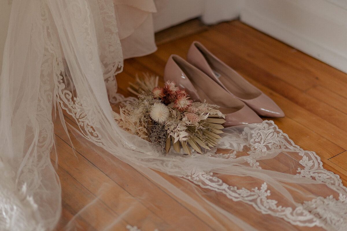 Home [emilycrites.com]