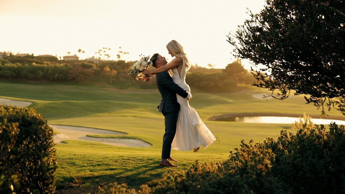 Ashley Bee ≫ Temecula Wedding Photographer & Videographer
