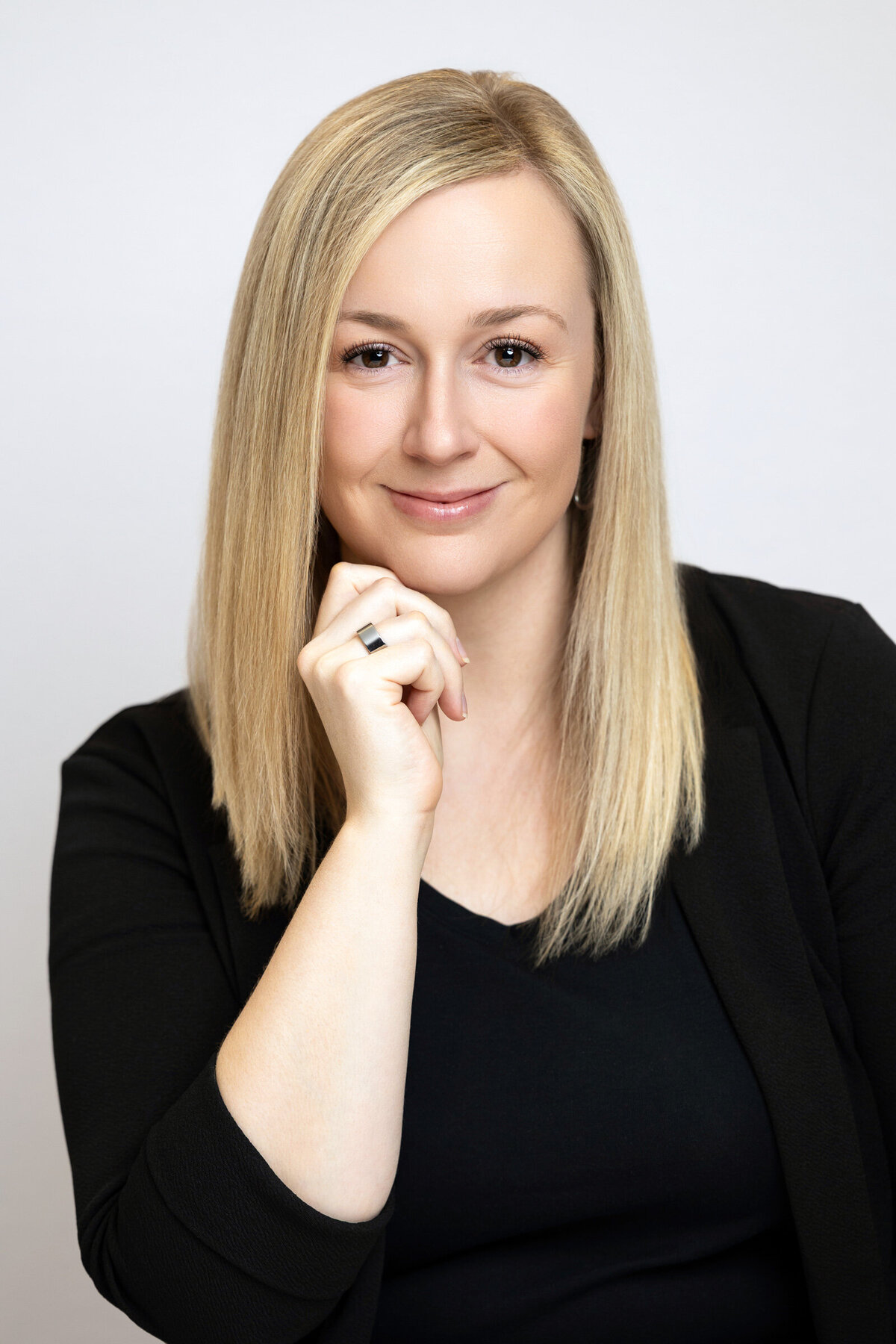 Sara Vaz | Utah Branding & Headshot Photographer