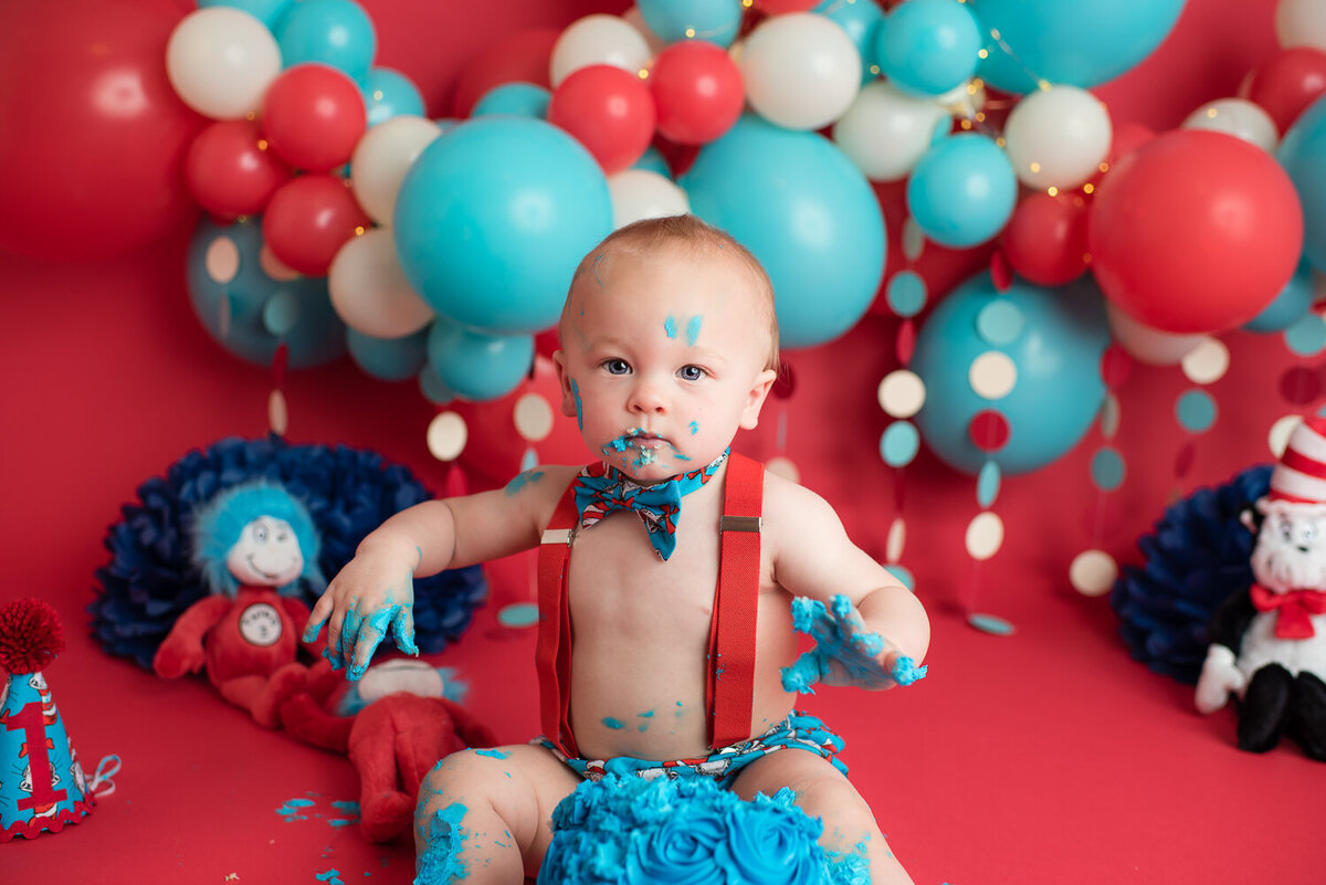 DFW Cake Smash Photographer | E Newton Photography