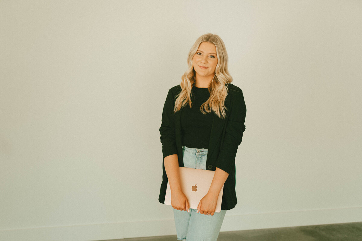 Caroline Cannon Designs | About
