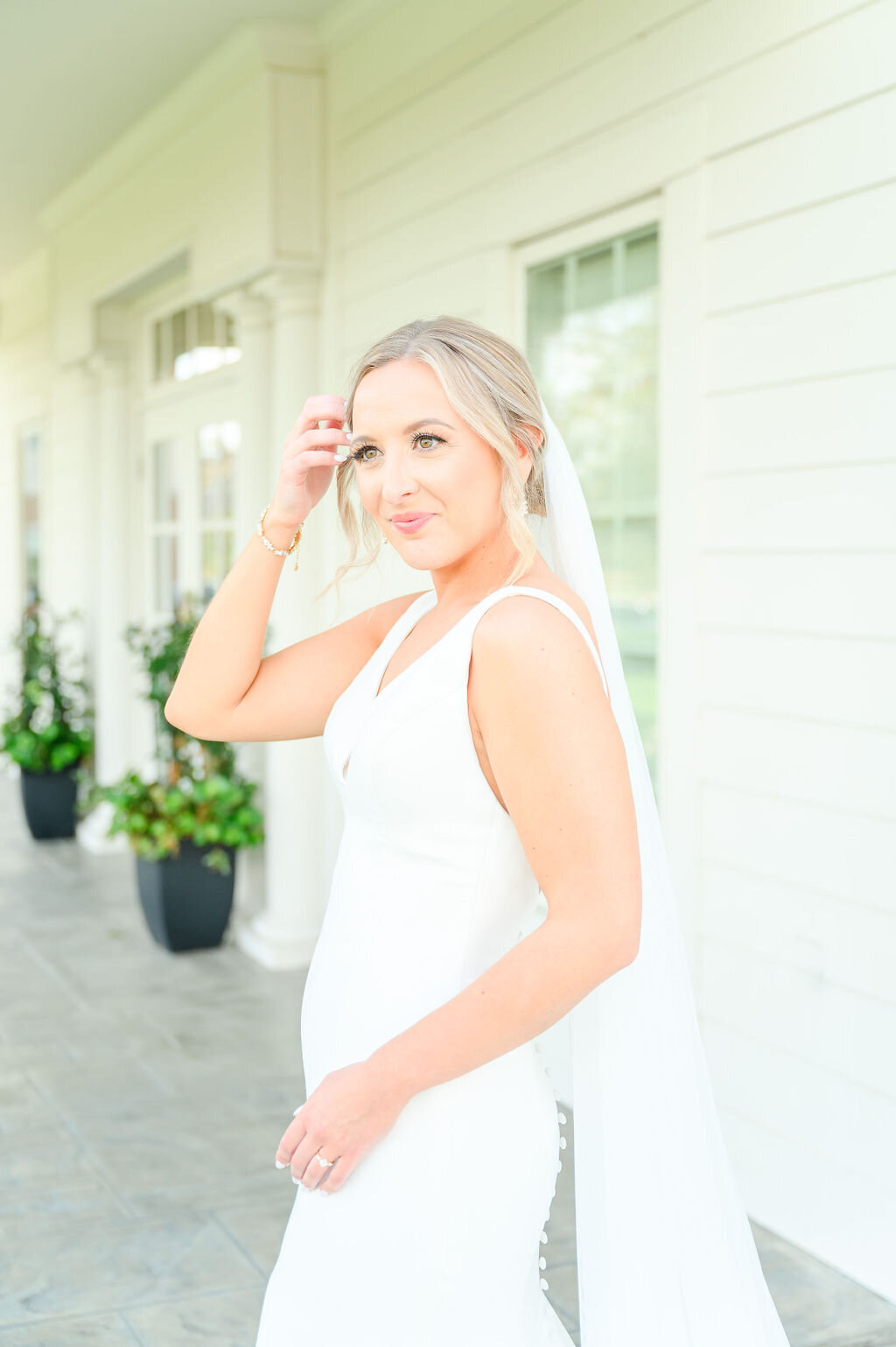 Ritz Charles Garden Pavilion Wedding | Courtney Carney Photography