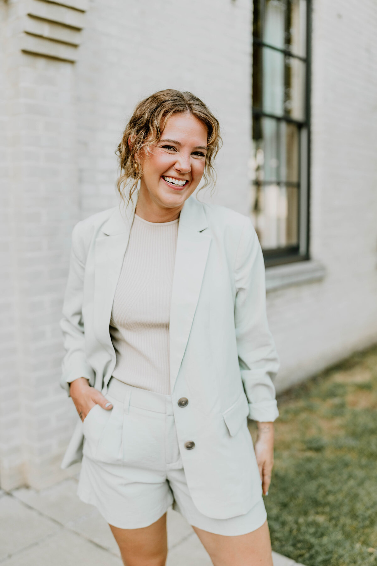 About Ana Pierson | Fort Wayne Indiana Wedding Photographer