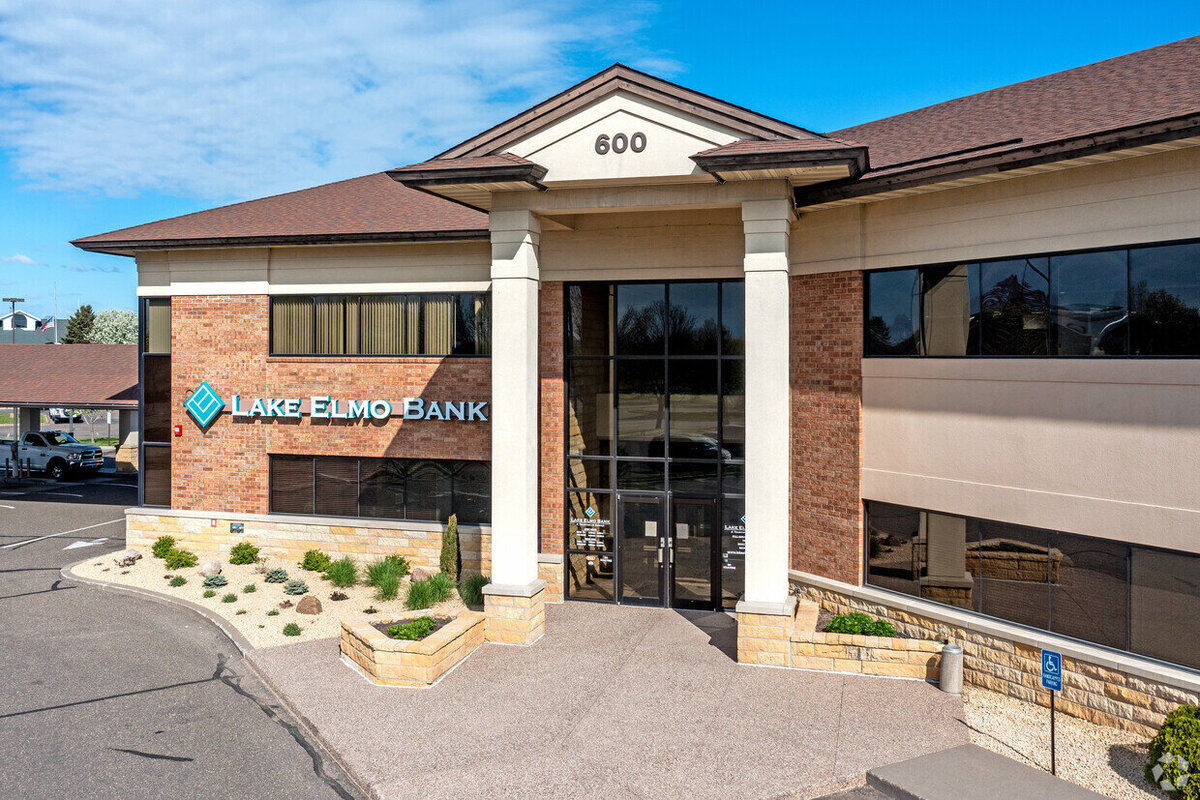 Minnesota Commercial Real Estate | Crossroads Properties