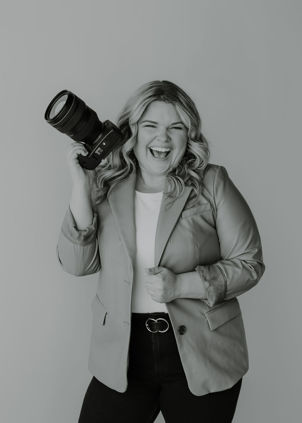 Meet Erin | Naperville Illinois Couple & Family Photographer