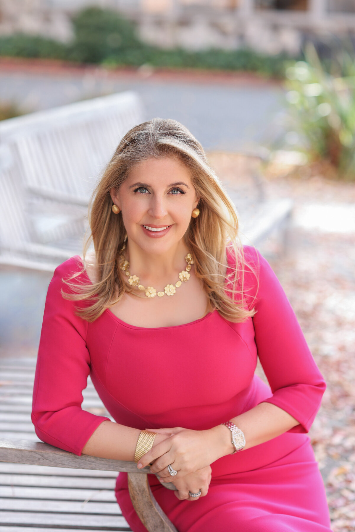 Lisa DeNeffe Photography - Professional Headshots