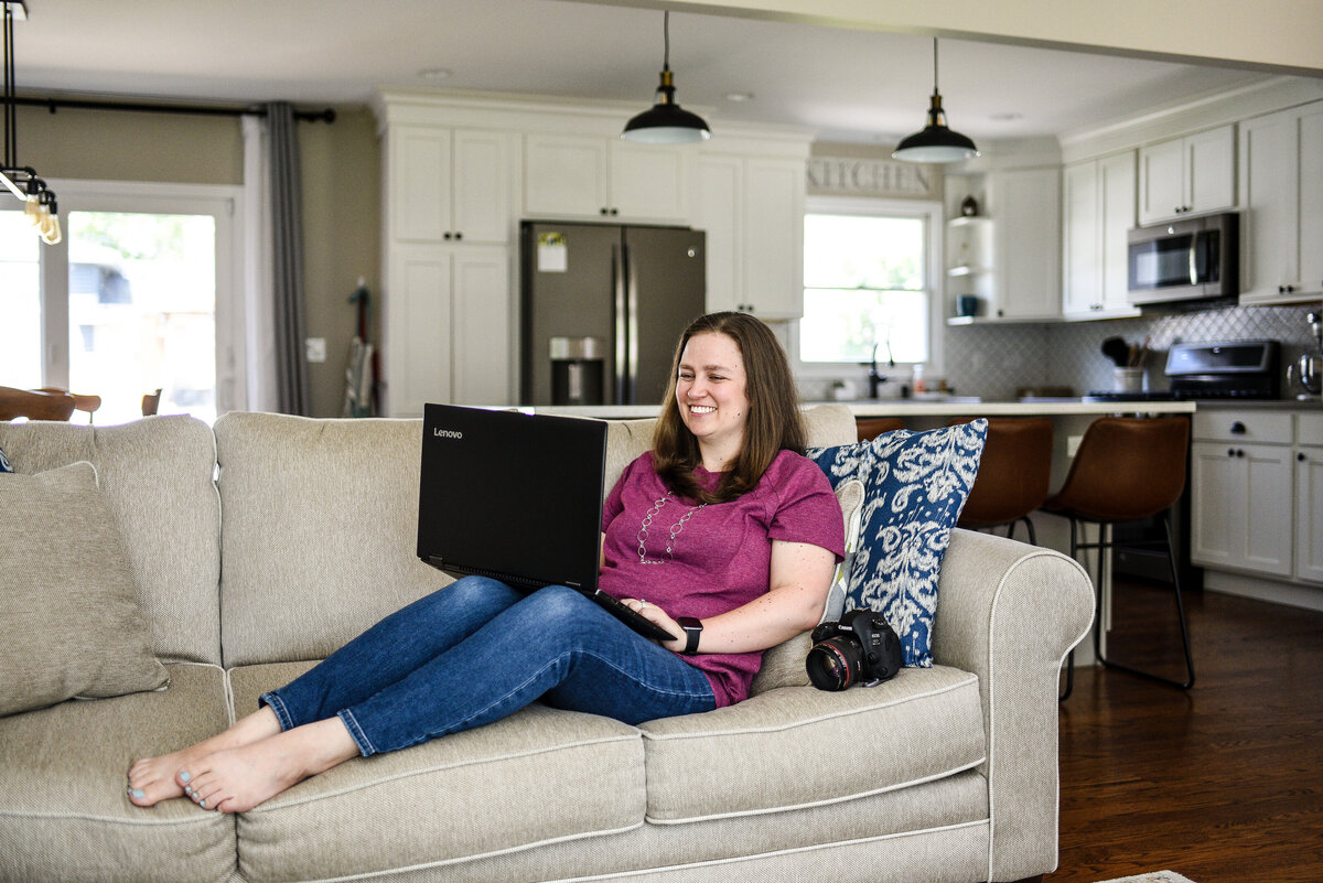 Contact Danielle | Danielle Hardesty Photography