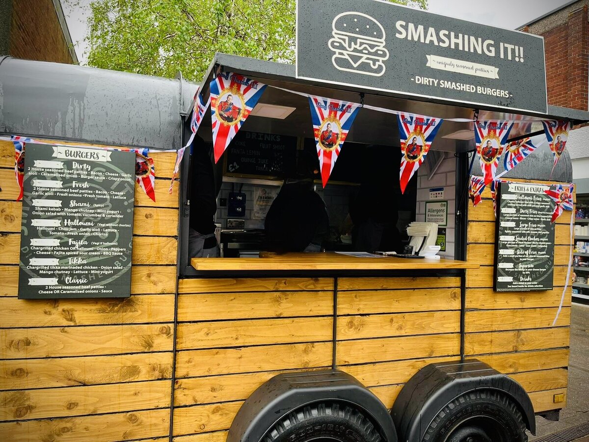 About Us & Our Unique Tasty Burgers | Smashing It Burgers!!