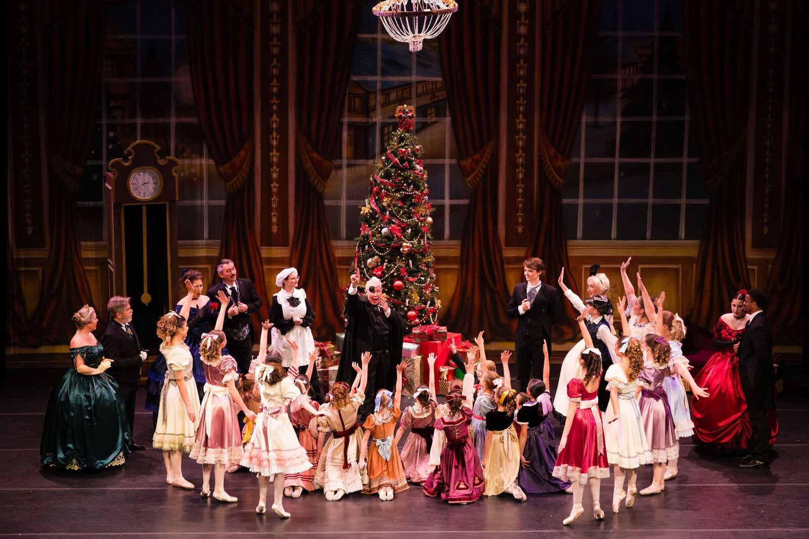 Spotlight on Ballet Technique: Learning from Royale Ballet’s Mastery | royaleballet.com