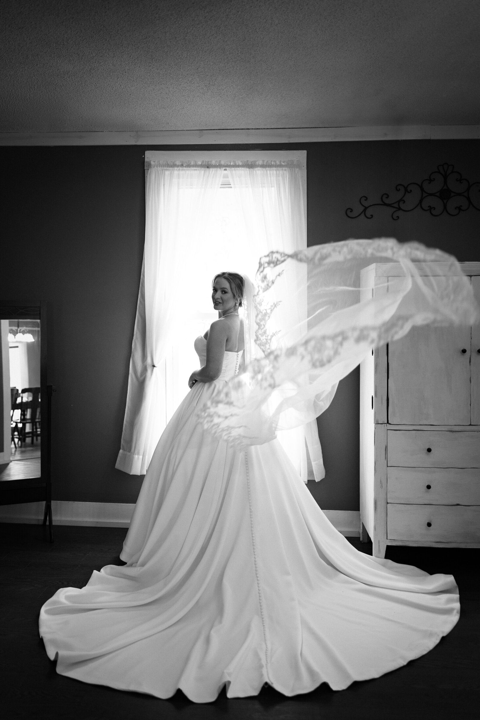 North Carolina Wedding Photographer - Hannah Diorio