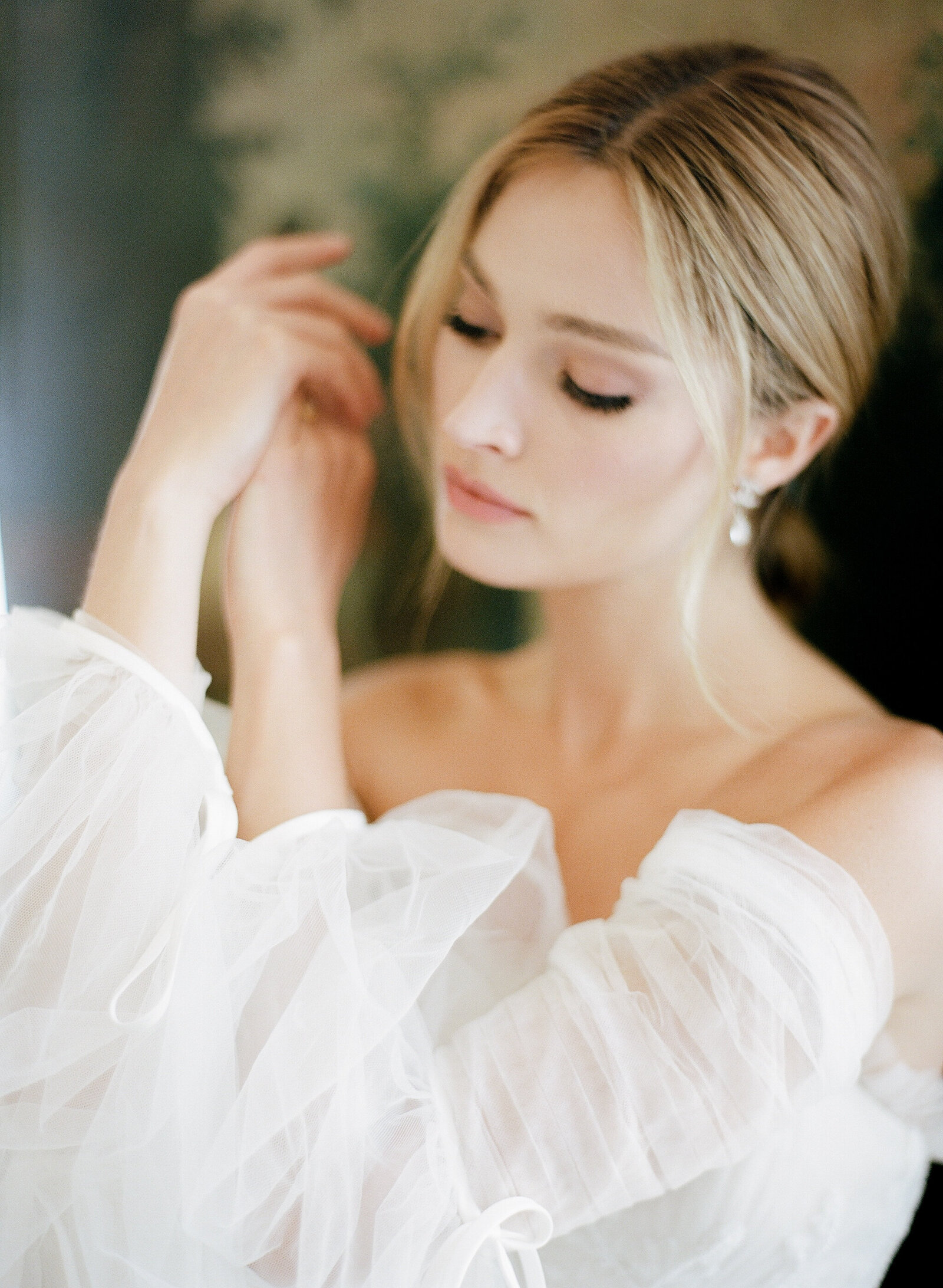 ASHLEY NOELLE EDWARDS | Home