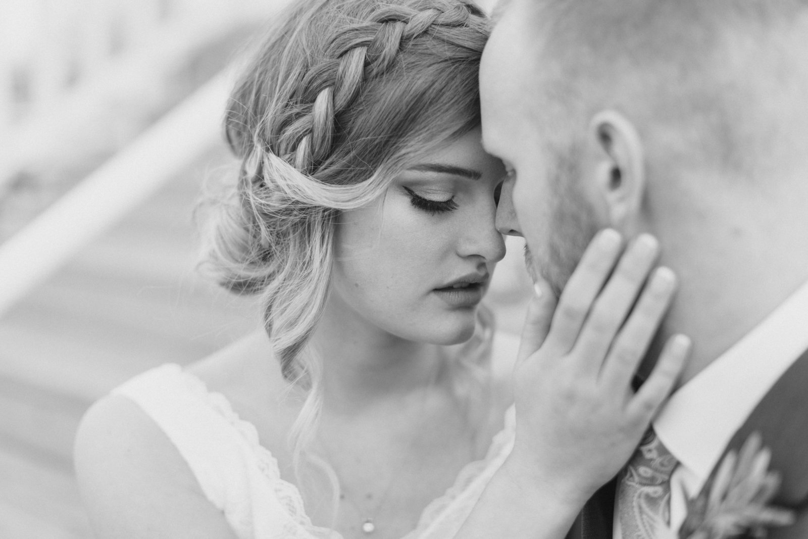 Amanda Ly Warren: Wisconsin Wedding Photographer