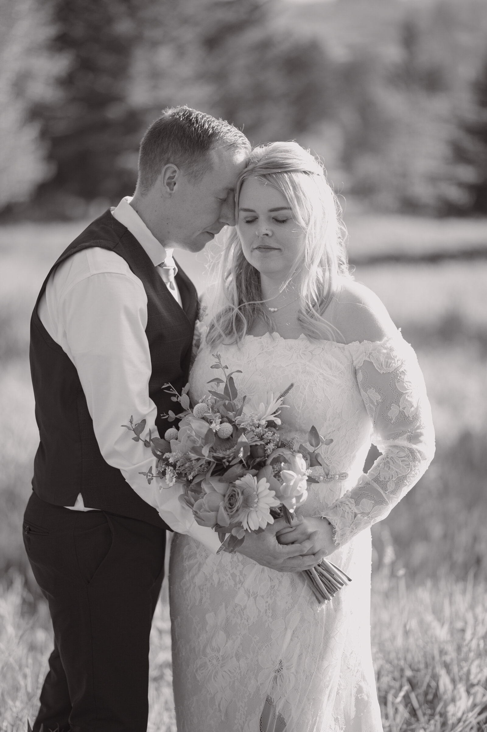 Kiarha Lou - Oregon Wedding Photo and Video