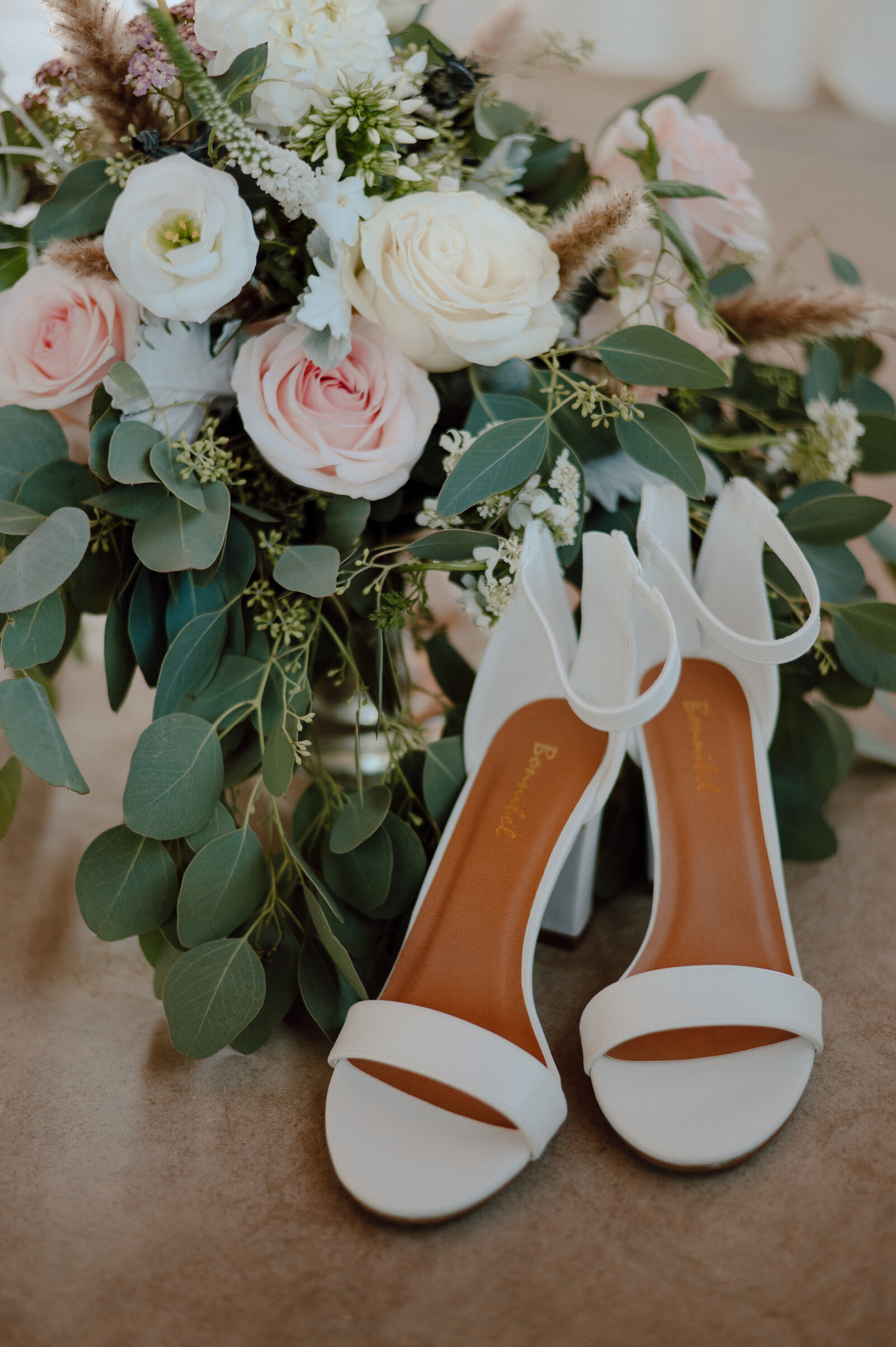 Kiarha Lou - Oregon Wedding Photo and Video