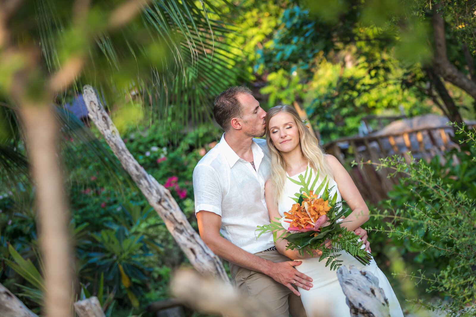 Forever Lovestruck - Miriam & Roland