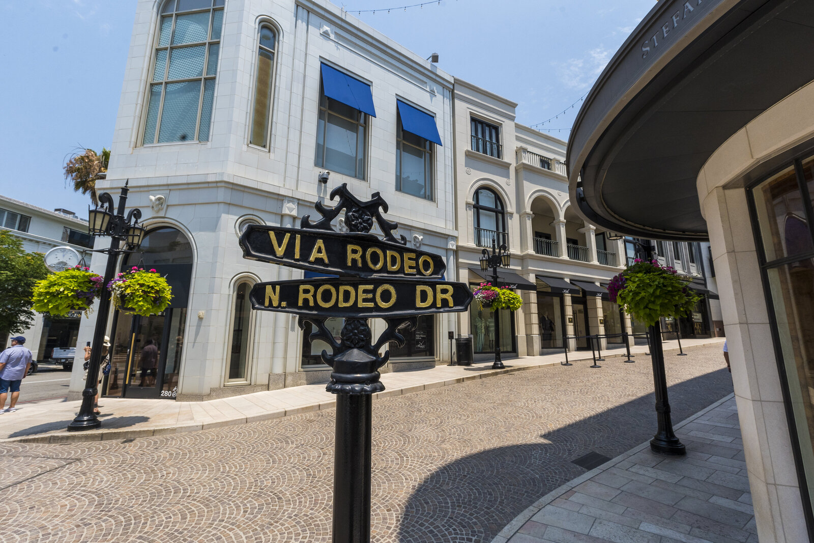 Auto Vault Storage Beverly Hills