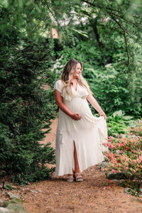 Taryn Yager Photography investment in Newborn Photography.