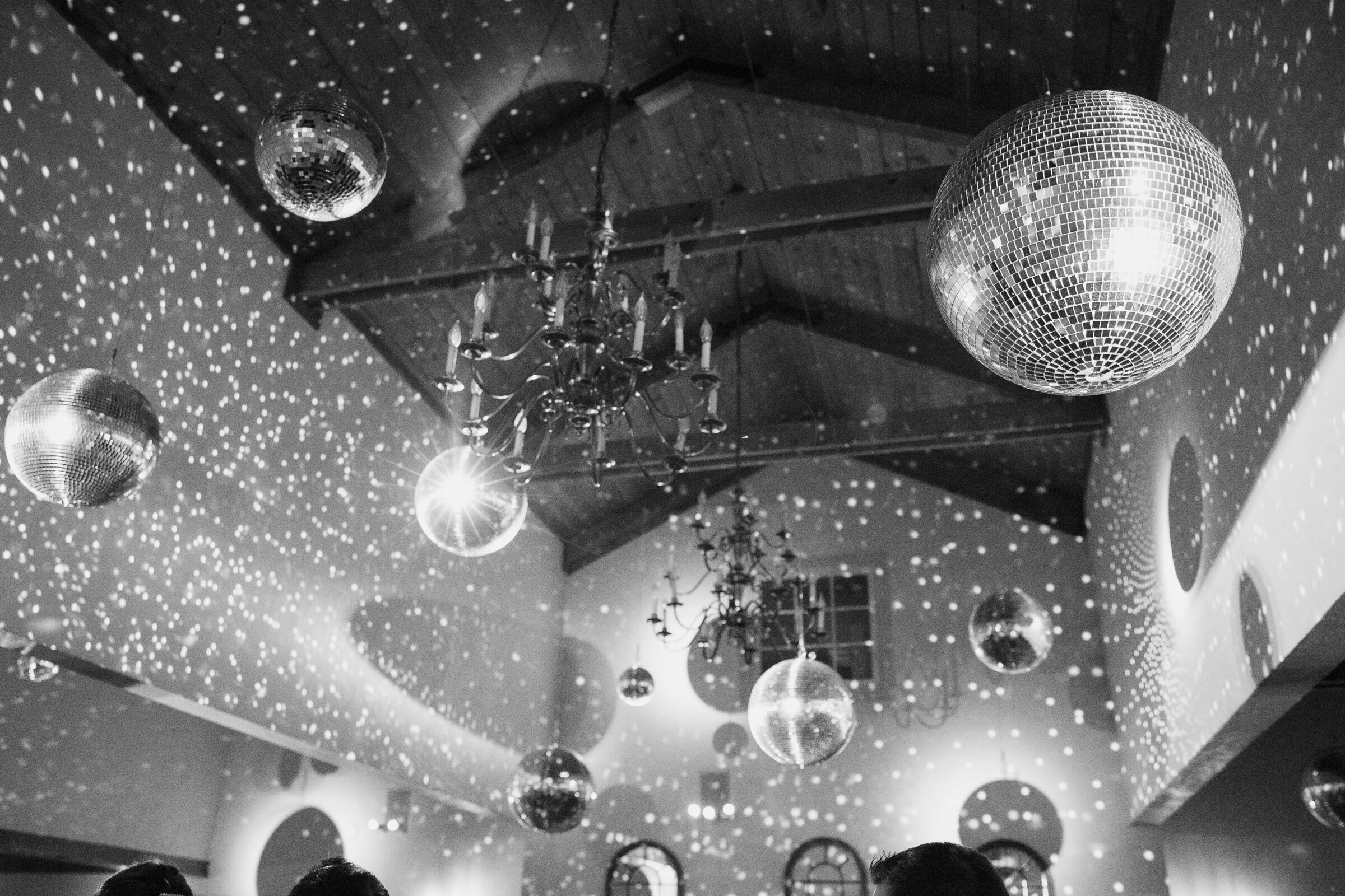 Seattle Wedding Photographer + Super 8 - Myla Li Photos