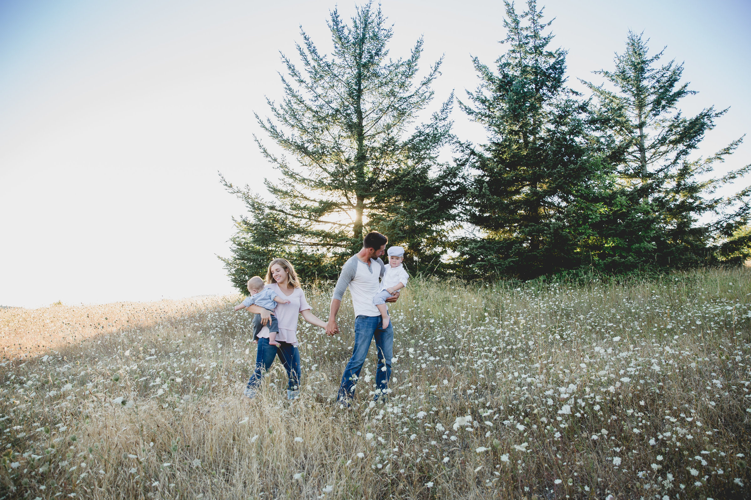 Elizabeth Stone Photography - Lebanon, OR wedding and portrait photographer