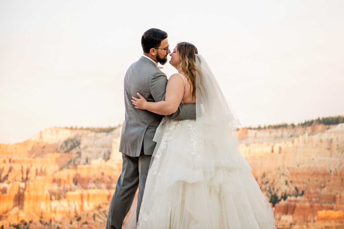 Utah Wedding & Portrait Photographer Tew Treasures