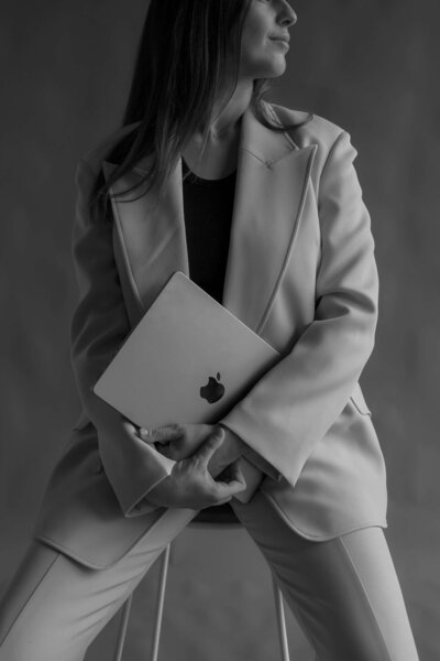 Stephanie Rigg | Relationship Coach & Host of On Attachment Podcast