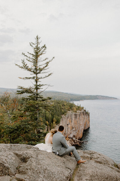 Minnesota Elopement Photographer