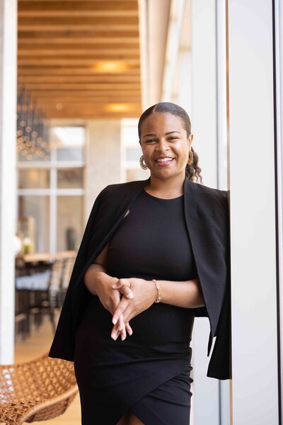 Home [eboneetravels.com]