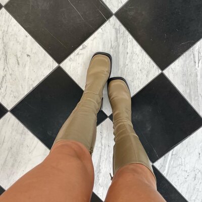 About — CLARA PEIRCE / Content Creator