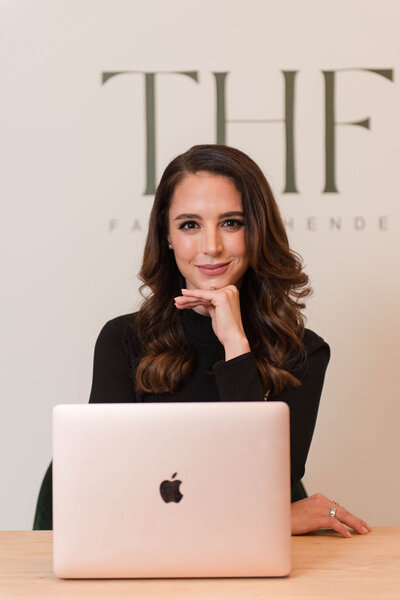 Home [faithashenden.com]