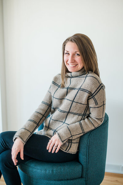 Timeline Series: The First Look | aliraehaney.com