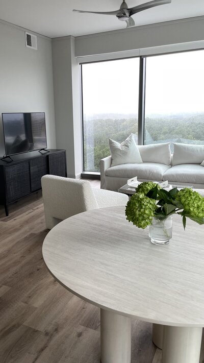 About — CLARA PEIRCE / Content Creator