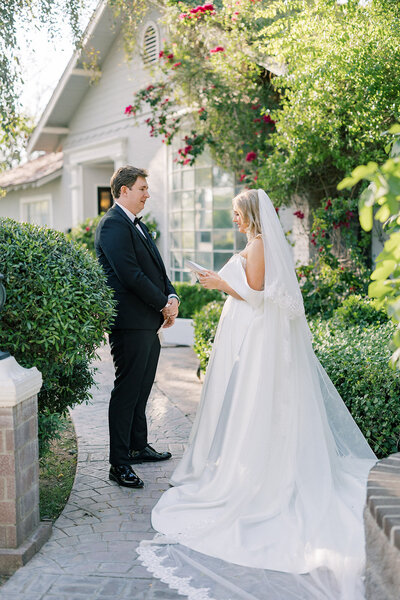 Minneapolis-Wedding Photographer