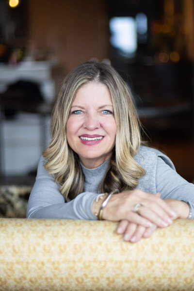 Leadership Coaching & Therapy for Executives | Lisa Pepper