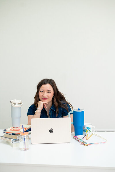 Copywriter For Creatives Who Want Marketing To Feel Easy