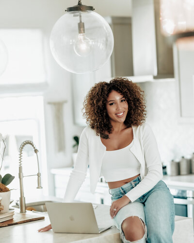Shantel Taylor - The SHEtrition Program