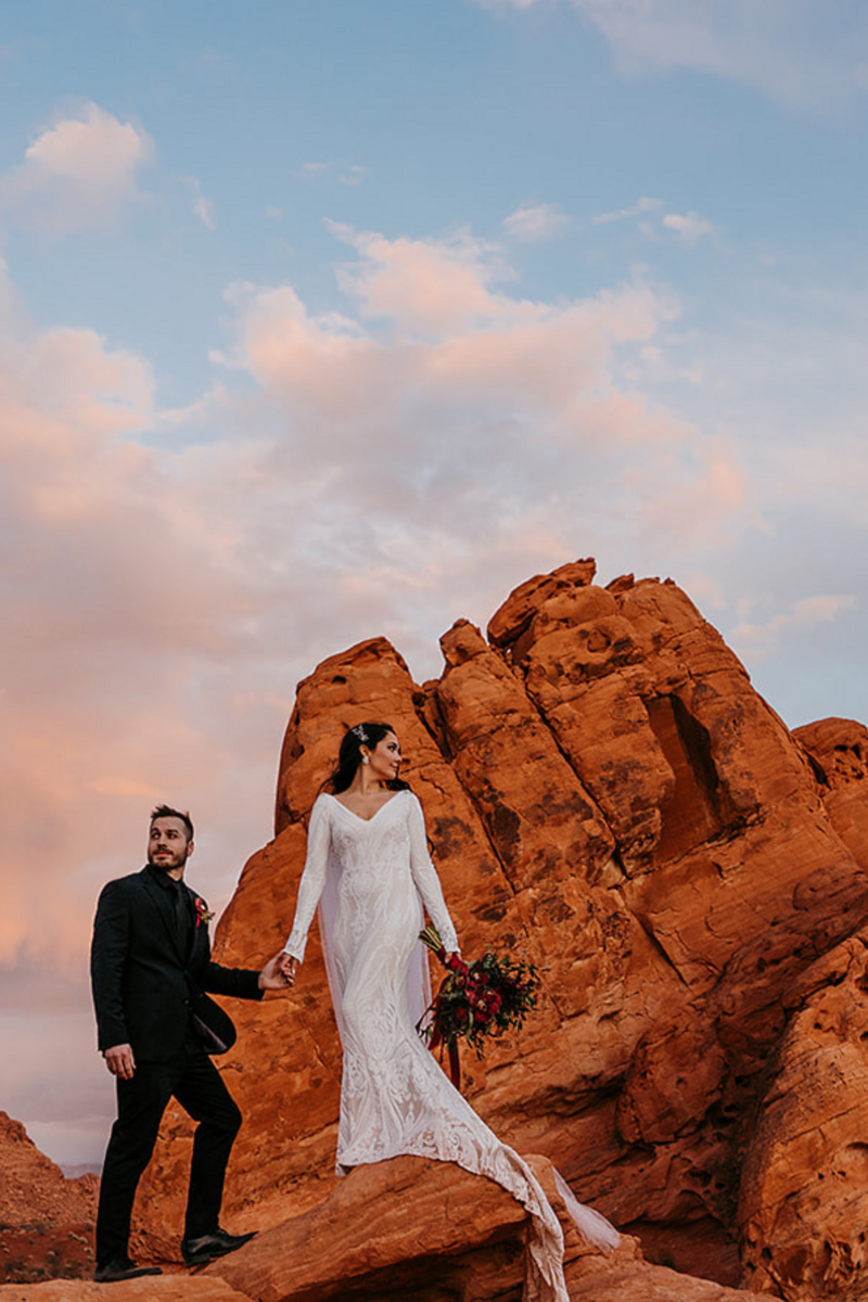 Elopement Las Vegas l Upscale Desert Weddings
